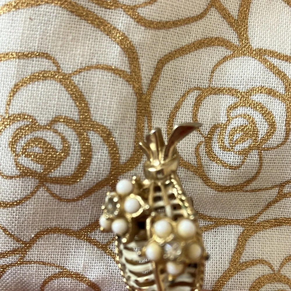 Coro | Jewelry | Vtg Coro Gold Tone Leaf Pearl White Stone Crystal ...